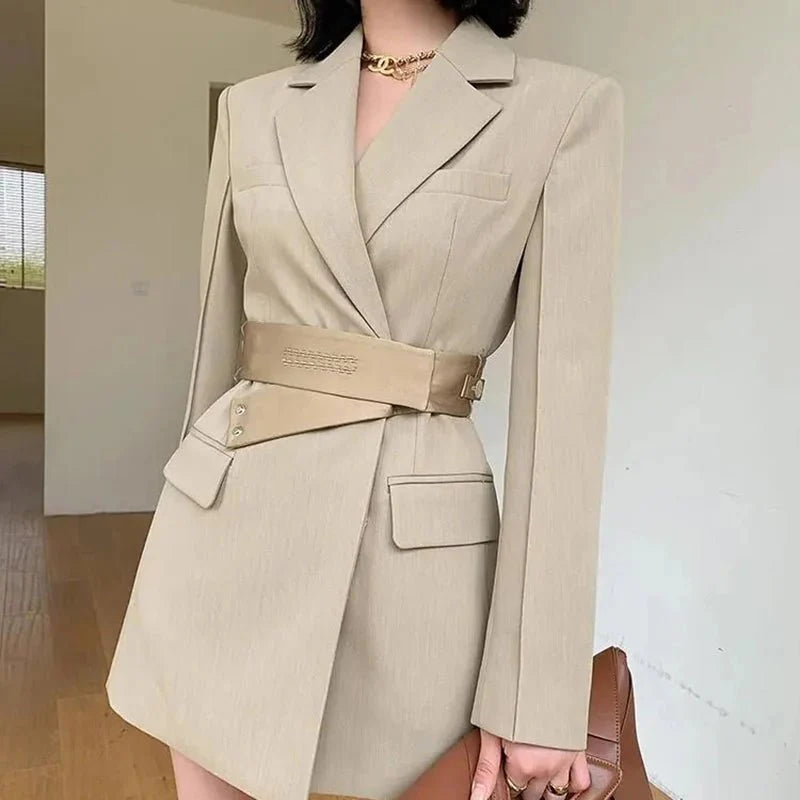 Chic Slim Fit Suit Dress with Blazer & Belt – Okanna