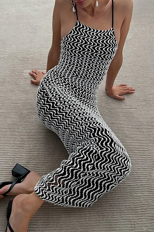 Ripple Contrast Backless Dress – Okanna